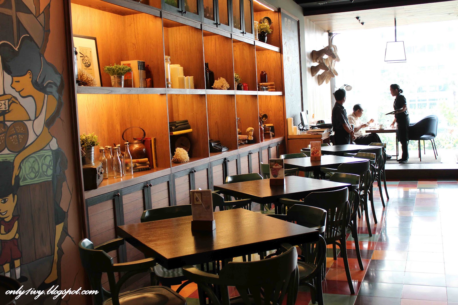 Ivy's Life: Opus Cafe